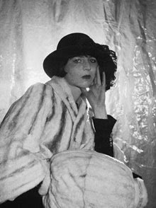 Hotel junto a la vía: Meraud Guevara